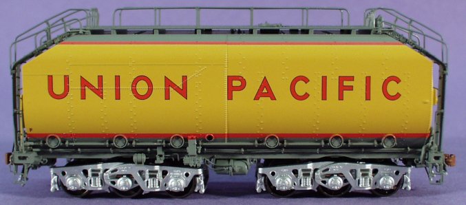 HO Scale: Scale Trains, UP, Fuel & Water Tenders (pre 2006)