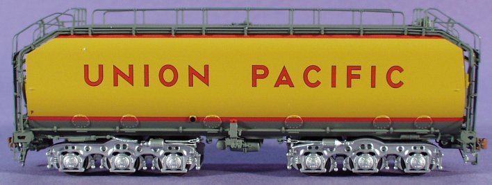 HO Scale: Scale Trains, UP, Fuel & Water Tenders (pre 2006)